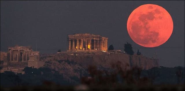 'Blood Moon' to rise tonight during total lunar eclipse