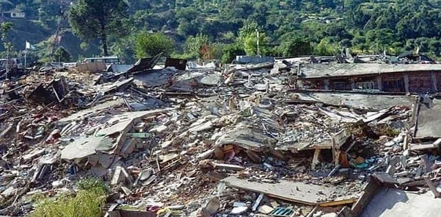 Nation remembers victims of 2005 earthquake