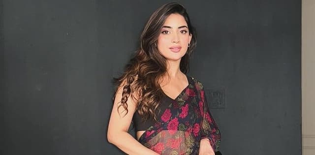 VIRAL: Saboor Ali shares a hilarious reel