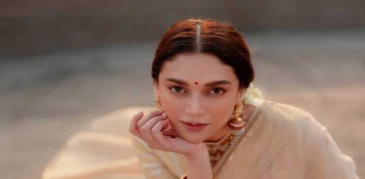 Bollywood diva Aditi Rao Hydari stuns with Taylor Swift-like look