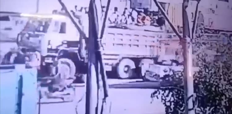 Man killed, two injured as dumper hits motorcyclists in Karachi - Daily ...