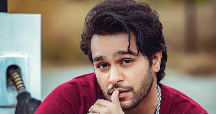 Asim Azhar surprises fans with new song after America tour